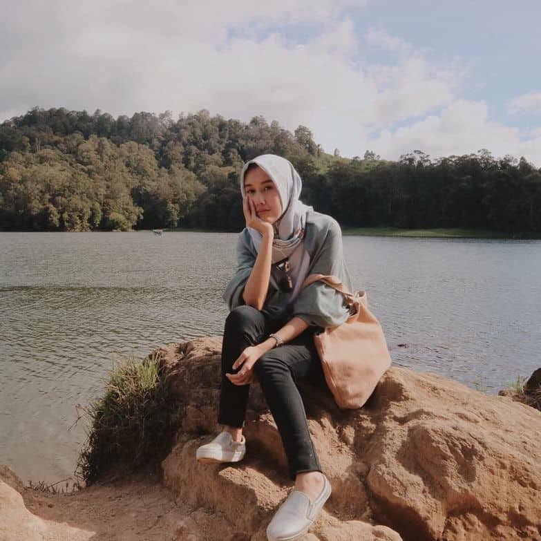 মেয়েদের পিক তোলার স্টাইল, মেয়েদের প্রোফাইল পিকচার, sundori meyeder ...