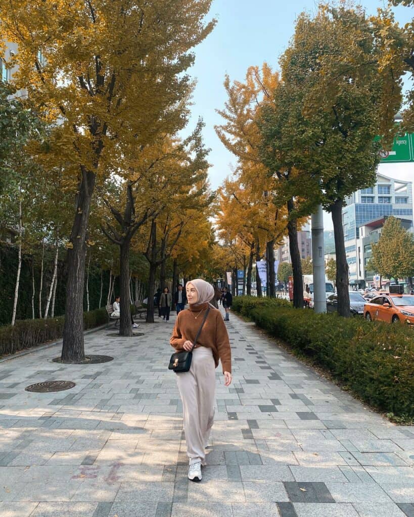 মেয়েদের পিক তোলার স্টাইল, মেয়েদের প্রোফাইল পিকচার, sundori meyeder ...