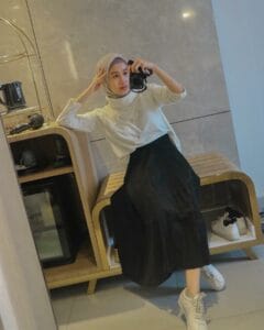 মেয়েদের পিক তোলার স্টাইল ২০২৪ - Sylhetism