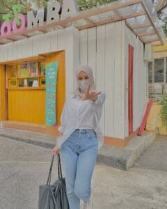 মেয়েদের পিক: মেয়েদের পিক তোলার স্টাইল ২০২৫ - Sylhetism